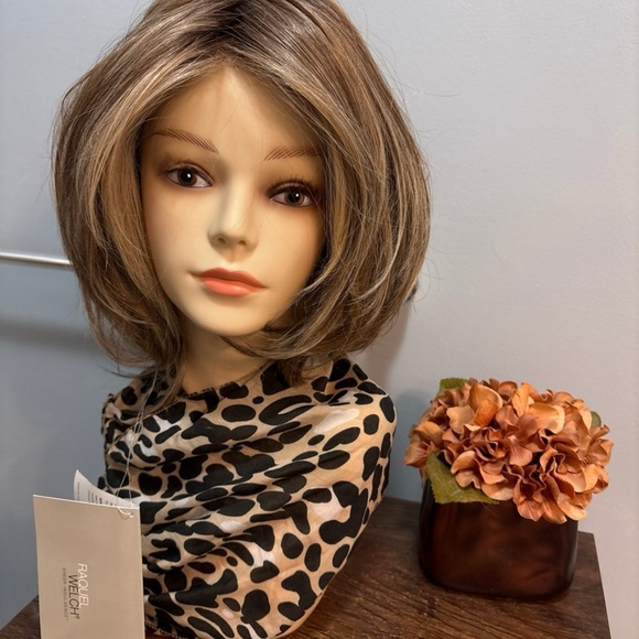 HairUWear | Hair | Upstage Wig By Raquel Welch New In Shaded Cappuccino ...